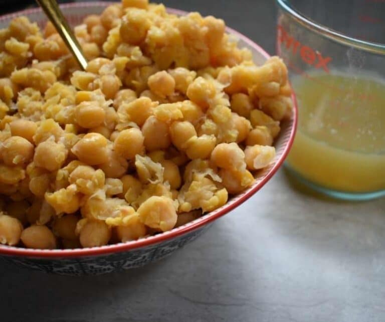 Israeli Hummus From Scratch - Mama Living Abroad